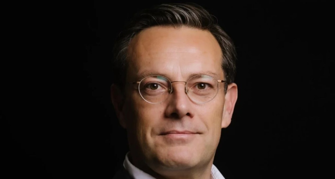 NZZ Deutschland: Florian Eder folgt als Chefredakteur auf Marc Felix Serrao