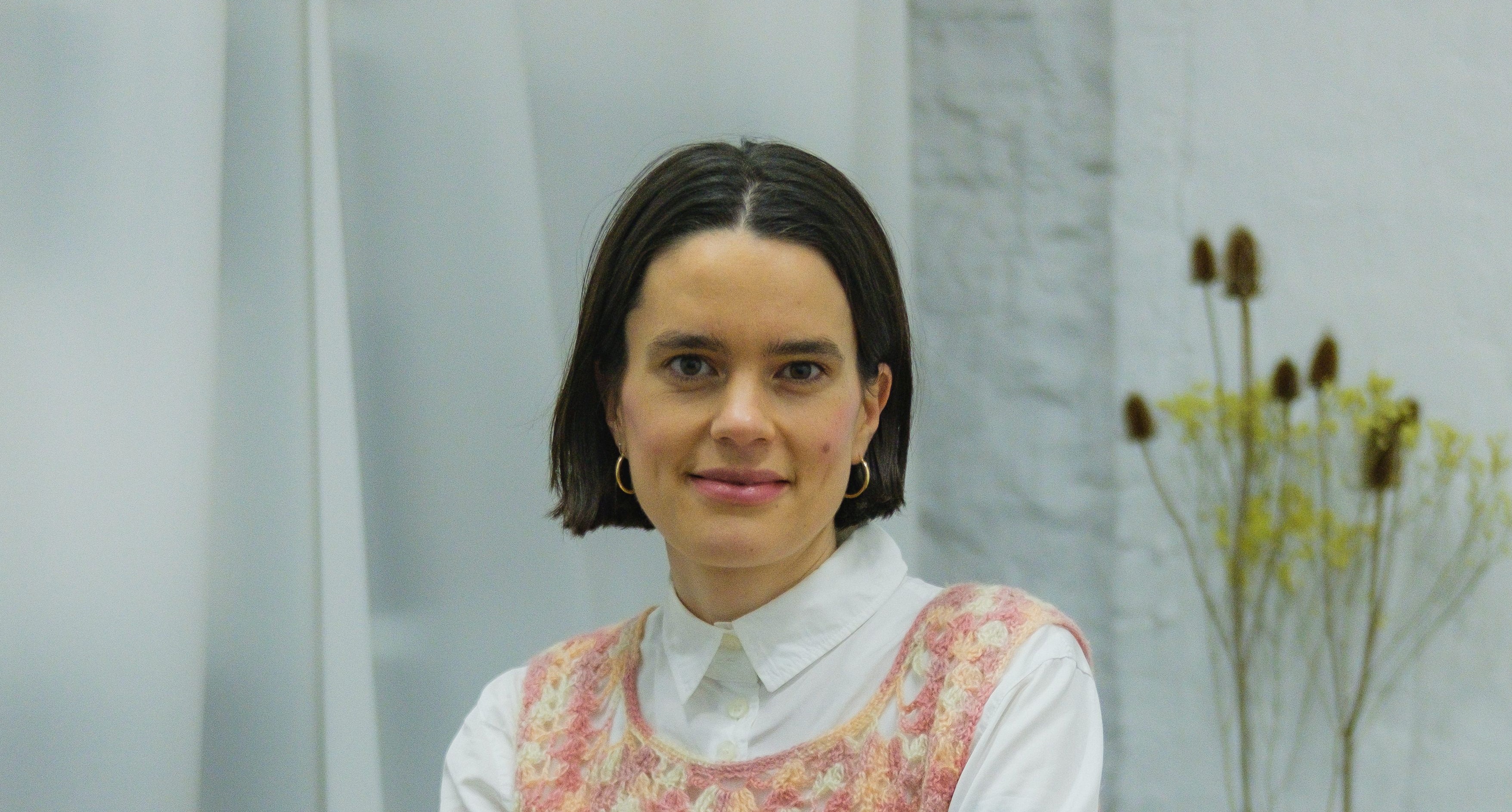 Eva-Lotte Andereya steuert die taz-Podcasts