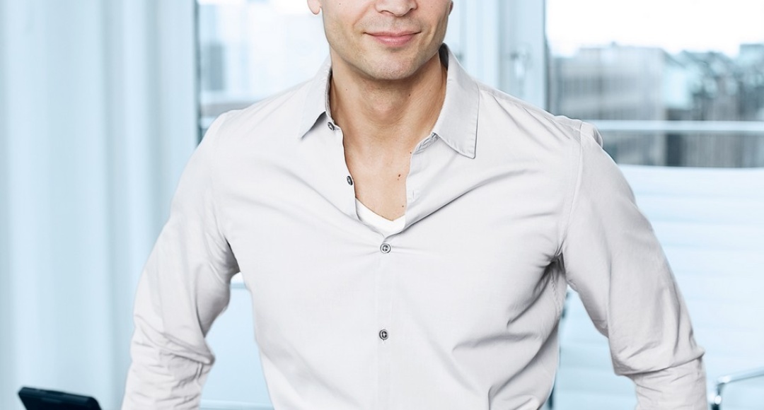 Alexander Yazdi fängt etwas Neues in Berlin an